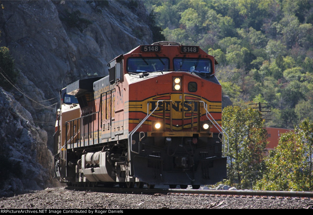BNSF 5148